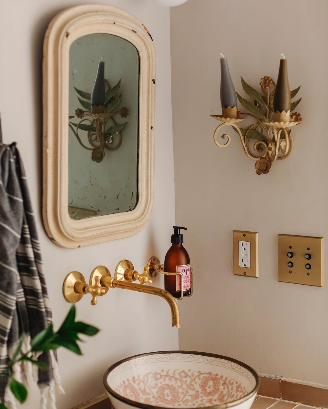 Unlacquered Brass Handcrafted Wall Mounted Faucet, Snake Style – NORD BRASS